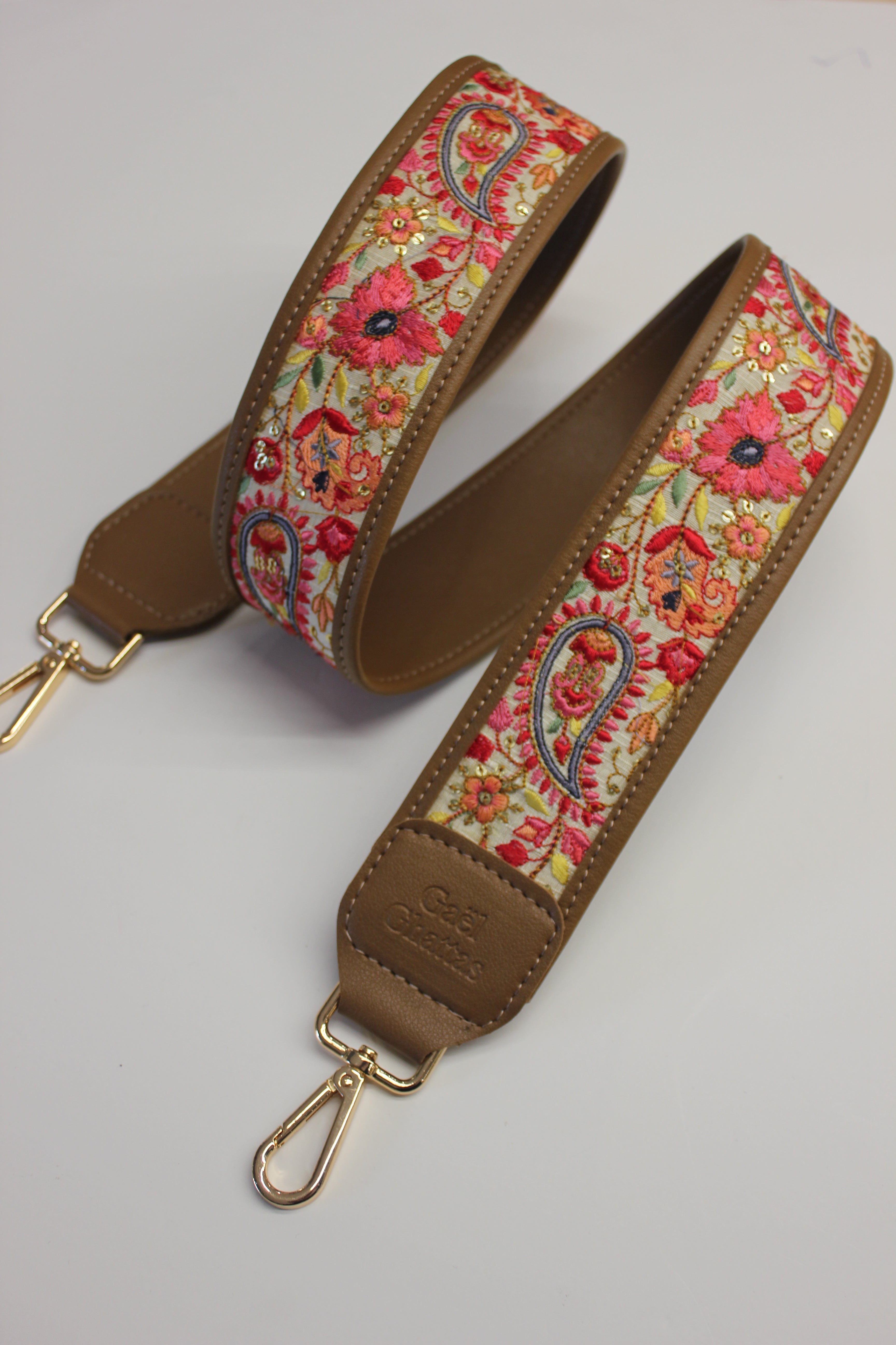 Fleurs Payettes Roses – GAEL GHATTAS