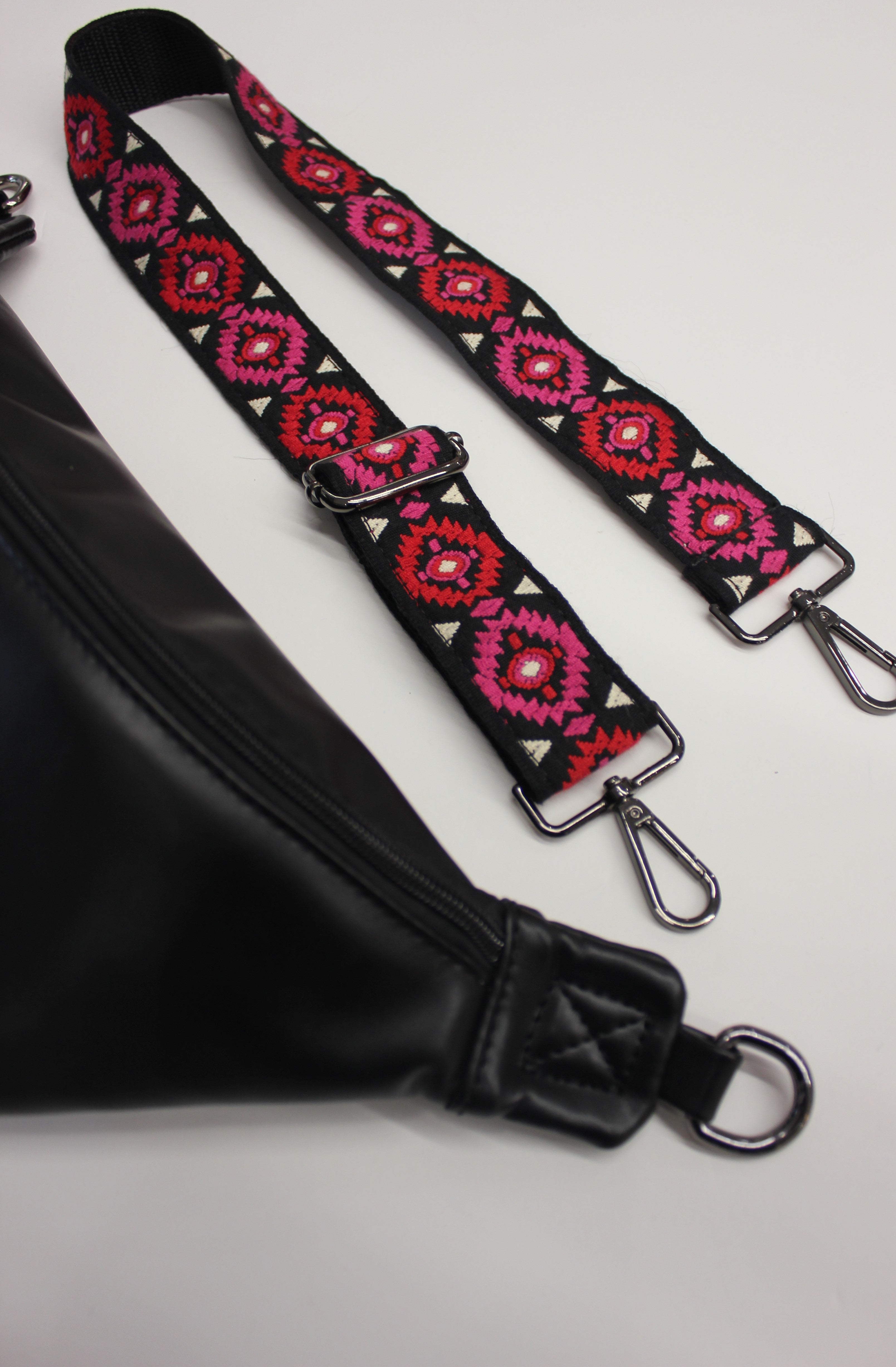BLACK BANANA+STRAP – GAEL GHATTAS
